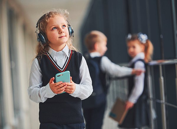 8 вещей, которые поймут только те, над кем издевались в школе – HEROINE